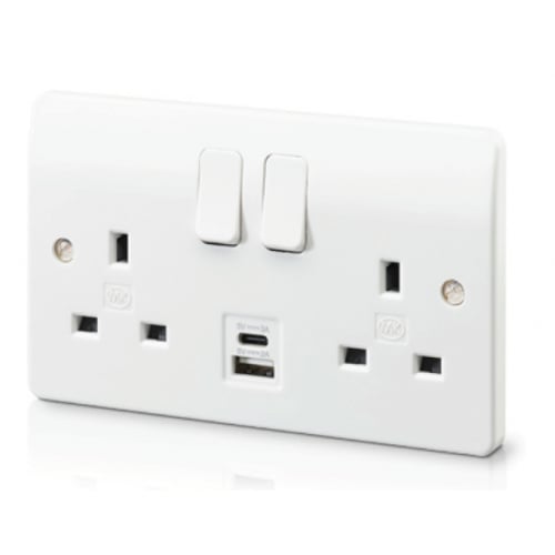 MK K2745WHI 2G 13A USB-A & USB-C Switched Socket — Electricals Online